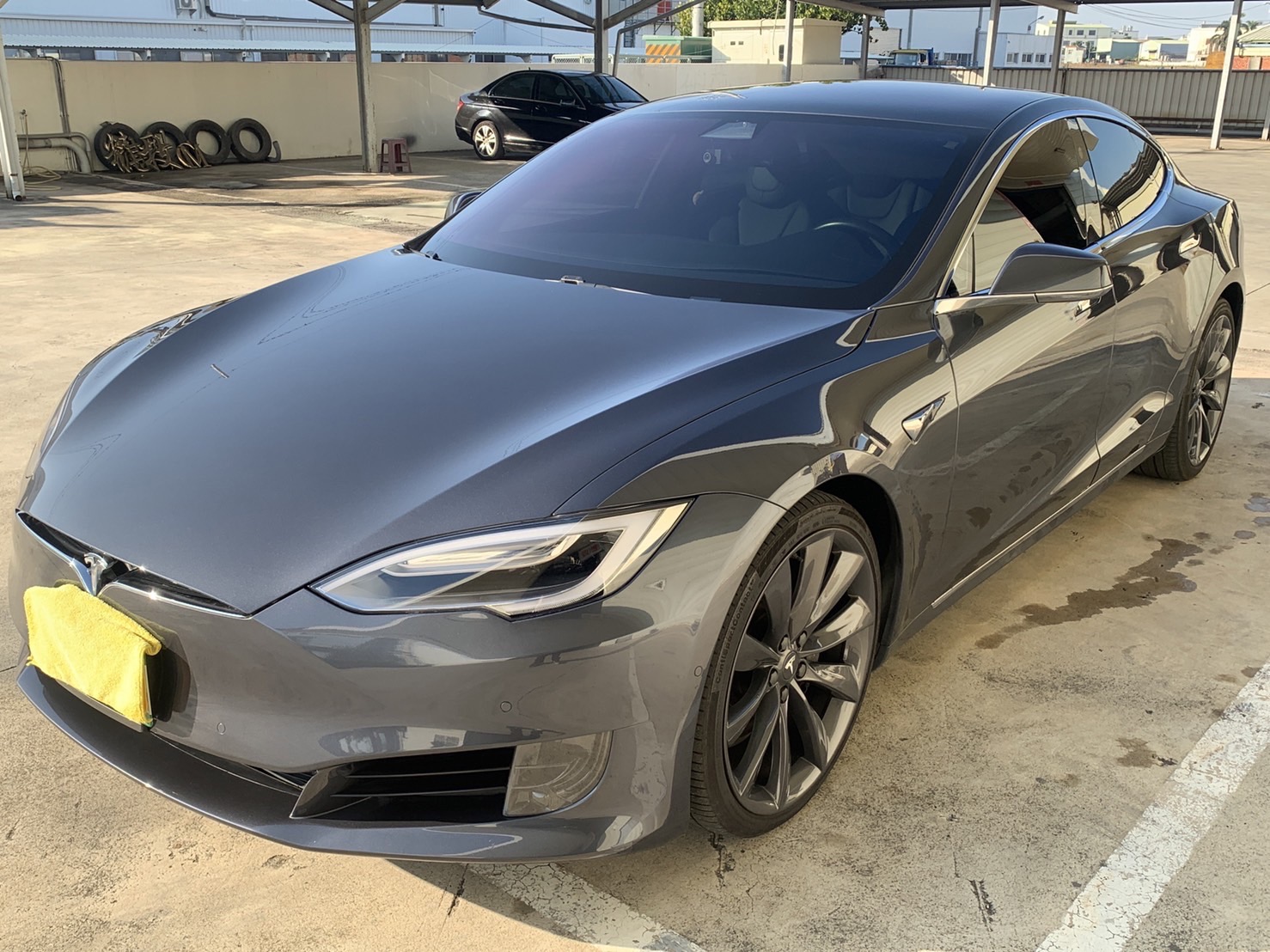 Tesla Model S 75D - Onlyev
