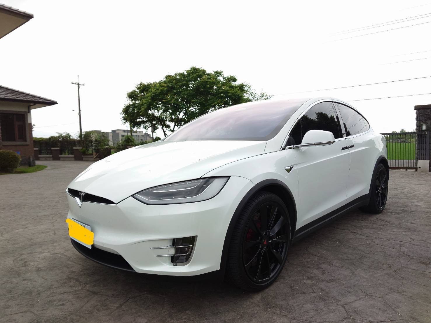 Tesla Model X 100D - Onlyev