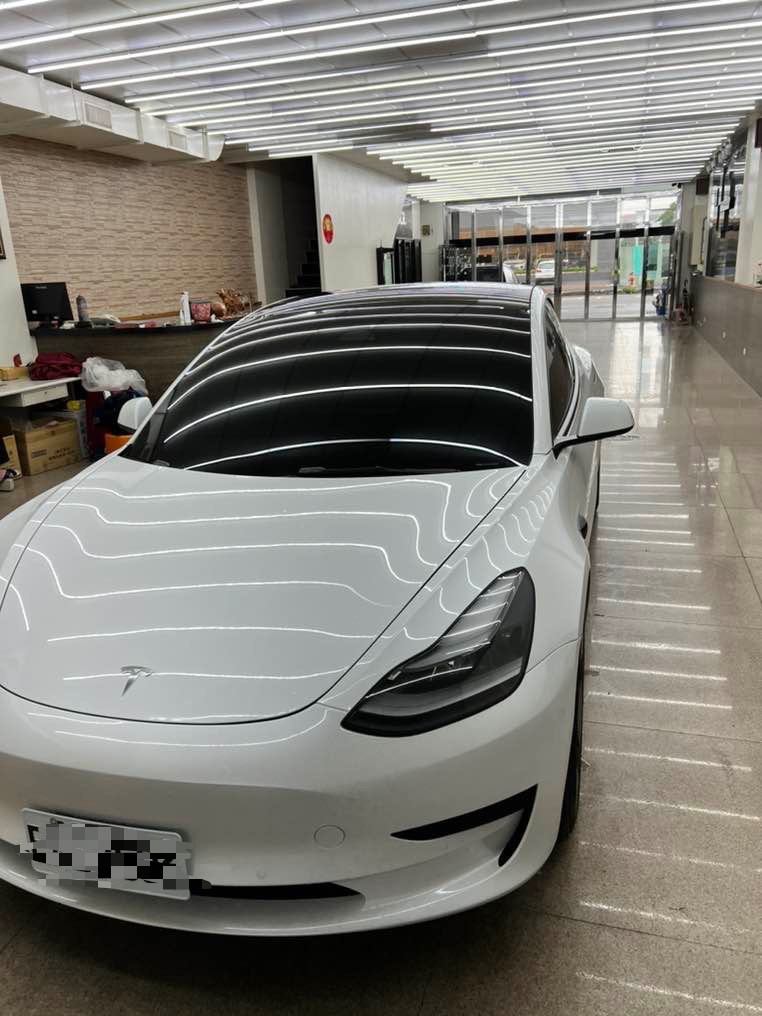Tesla Model 3 LFP - Onlyev