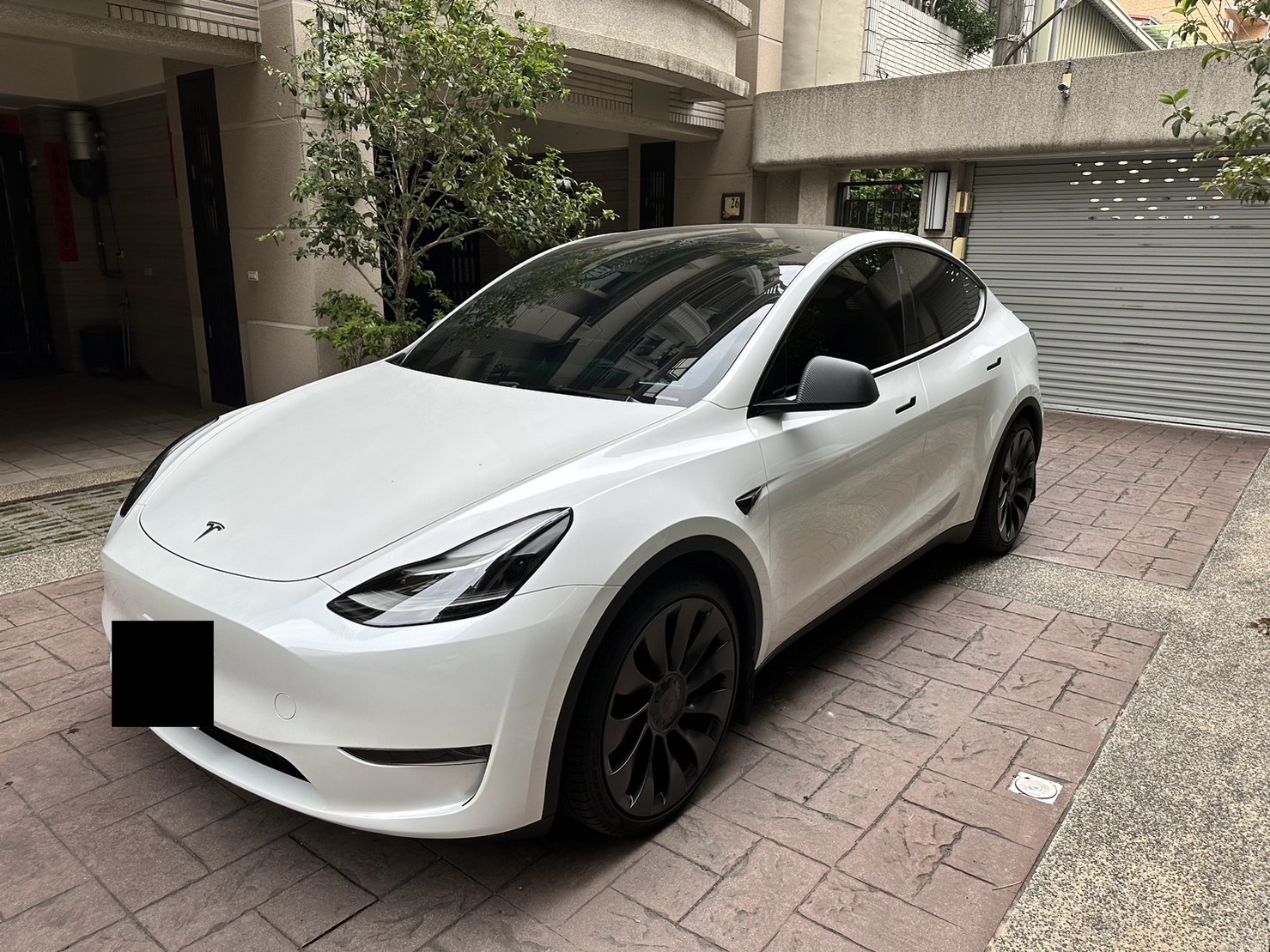 Tesla Model Y Performance - Onlyev