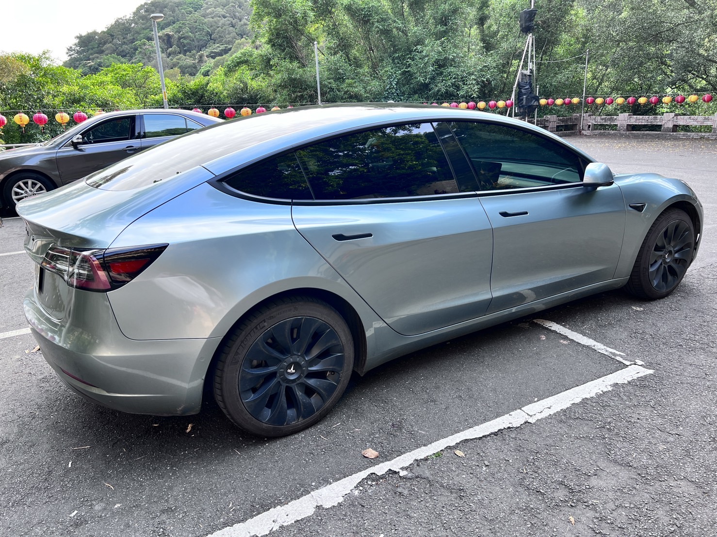Tesla Model 3 LFP - Onlyev