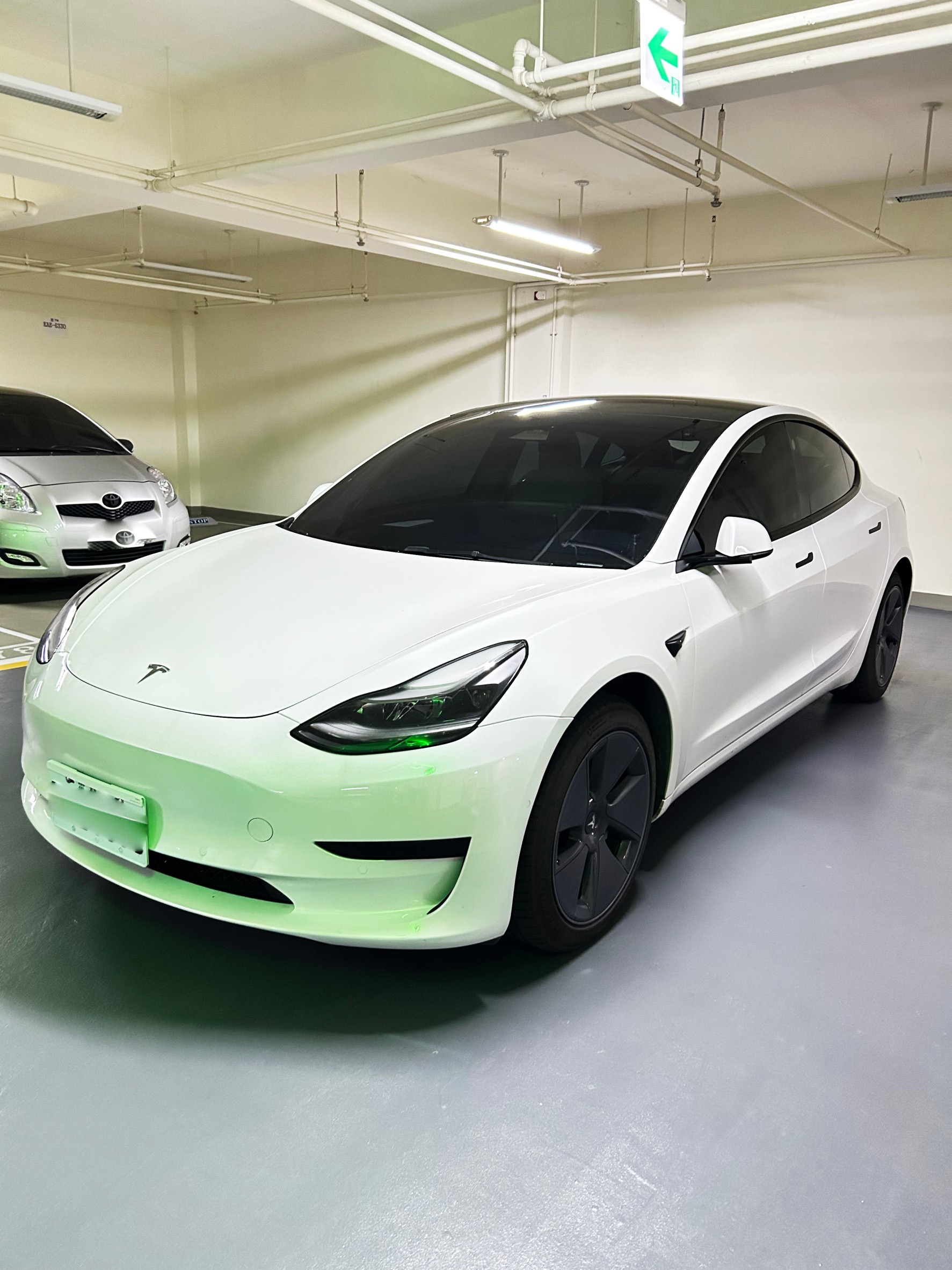 Tesla Model 3 LFP - Onlyev