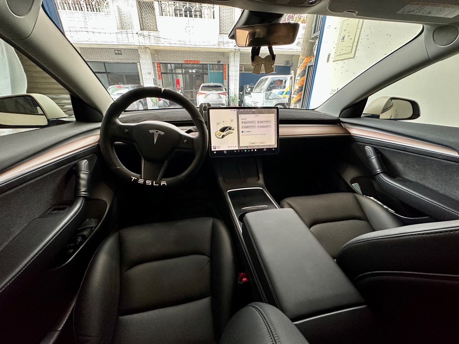 Tesla Model 3 LFP - Onlyev