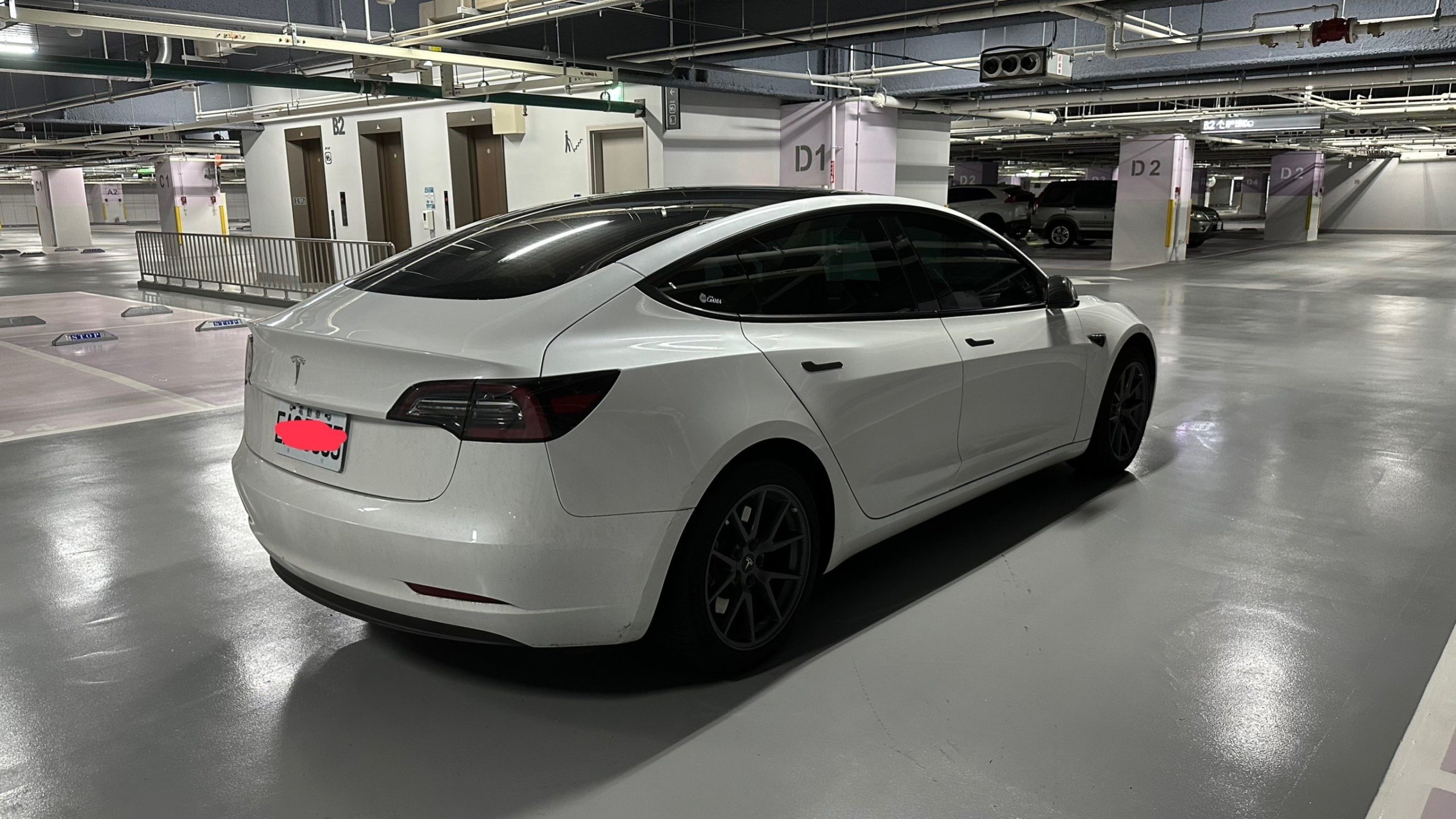 Tesla Model 3 LFP - Onlyev