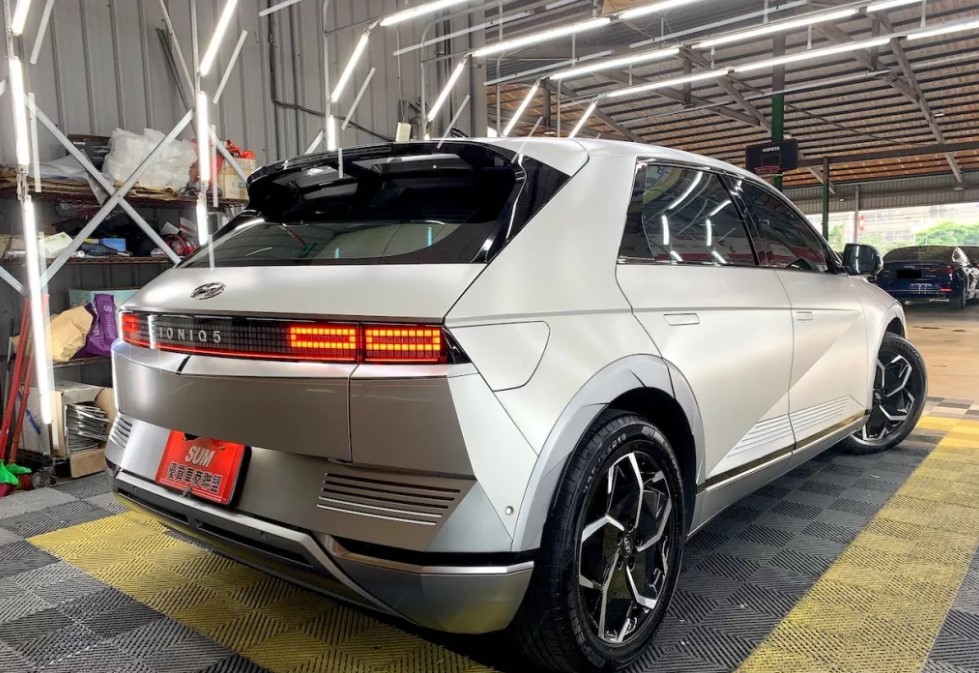Hyundai Ioniq 5 EV500 - Onlyev